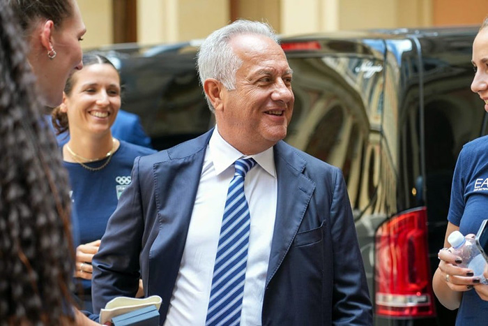 Don Julio Velasco becomes honorary "Honoris Causa" in sports psychology ...