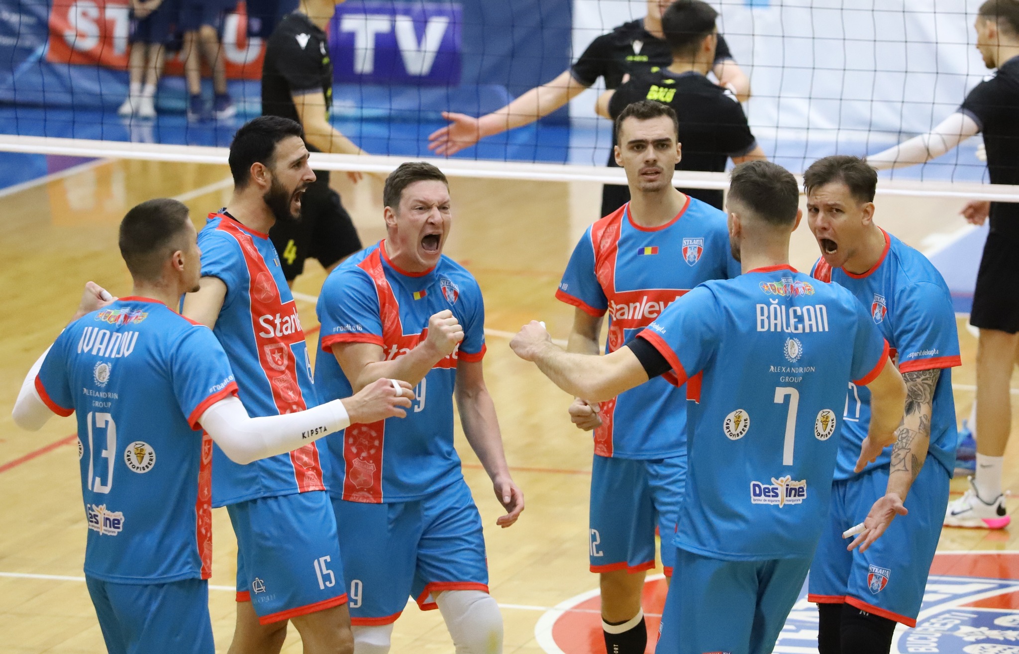 Two Bulgarians led Steaua to a comeback in the Romanian championship