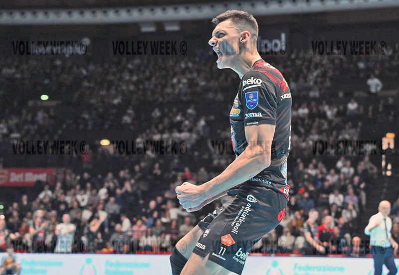 Regers – Nikolov duel: individual victory for the Bulgarian and a new ...